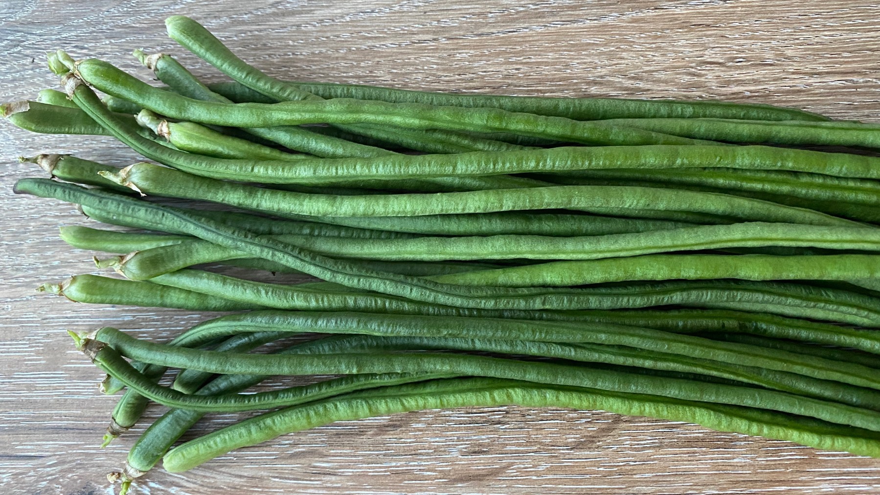 Bora: An Ode to the Long Green Bean – Cooking with Shindy